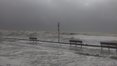 Strong winds as Storm Francis arrives - Pembrokeshire County Council