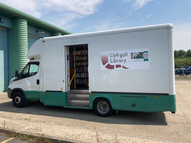 Customers delighted as Pembrokeshire’s Mobile Library returns to full ...